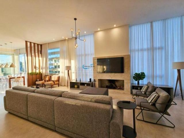 Casa de condomínio com 5 quartos, 638m², à venda em Xangri Lá