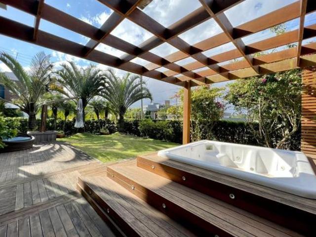 Casa de Condomínio com 5 quartos à venda em Capão Da Canoa, no bairro Zona Nova