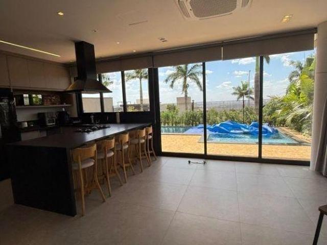 Casa de condomínio com 5 quartos á venda, 364m² Alto do Castelo