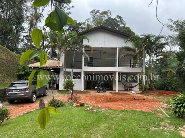 Casa de Condomínio com 5 Quartos e 2 banheiros à Venda, 2667 m² por R$ 2.000.000