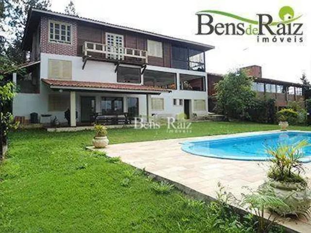 Casa de Condomínio com 5 Quartos e 3 banheiros à Venda, 400 m² por R$ 1.100.000