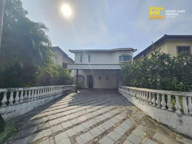 Casa de Condomínio com 5 Quartos e 6 banheiros à Venda, 327 m² por R$ 1.100.000