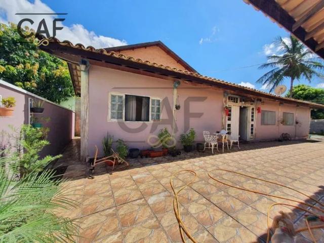 Casa de Condomínio com 5 Quartos e 6 banheiros à Venda, 505 m² por R$ 1.600.000