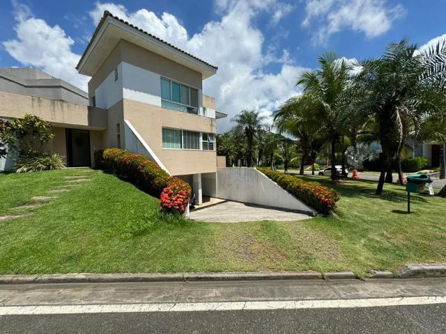 Casa de Condomínio com 5 Quartos e 7 banheiros à Venda, 380 m² por R$ 3.700.000