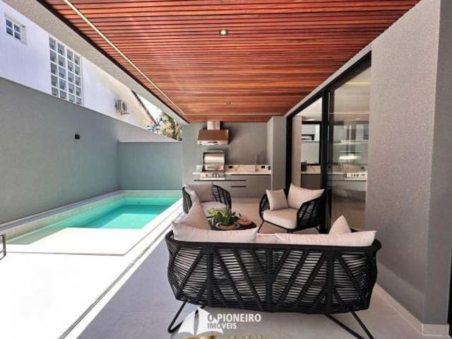 Casa de Condomínio com 5 quartos, Juquehy, São Sebastião R$ 8 mi, Cod: 3897