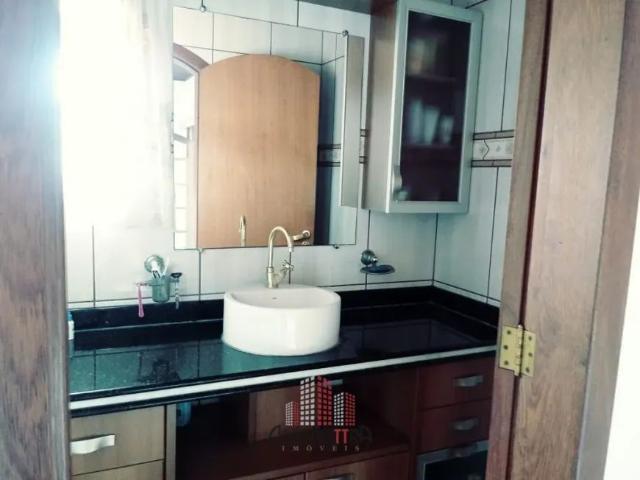 Casa de Condomínio com 5 Quartos para alugar, 400m² Centro