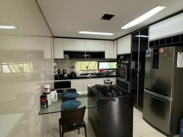 Casa de Condomínio com 5 Quartos para alugar, 402m² Guaxuma
