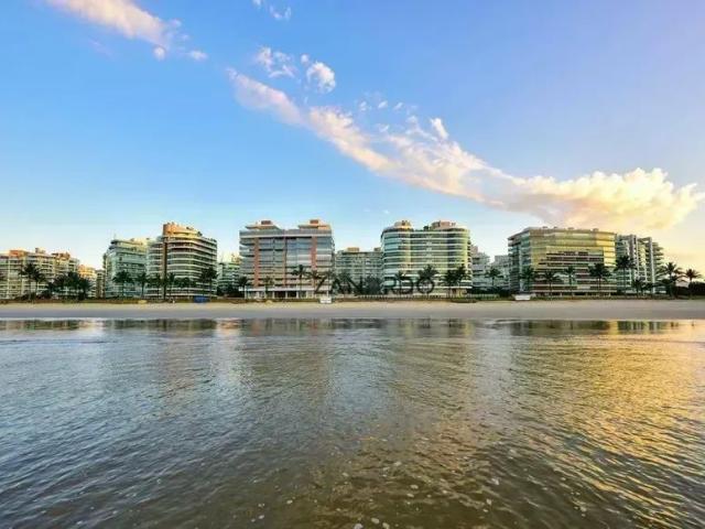 Casa de Condomínio com 5 Quartos para alugar, 429m² Riviera de São Lourenço