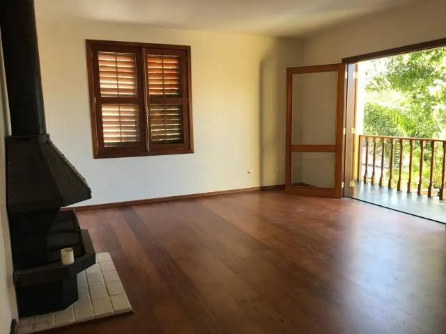 Casa de Condomínio com 5 Quartos para alugar, 447m² Alphaville Residencial Um