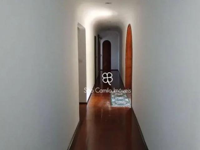 Casa de Condomínio com 5 Quartos para alugar, 1500m² Granja Viana