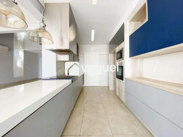 Casa de Condomínio com 5 Quartos para alugar, 300m² Alphaville