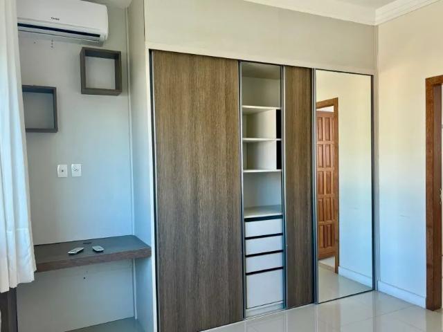 Casa de Condomínio com 5 Quartos para alugar, 330m² Boulevard Lagoa