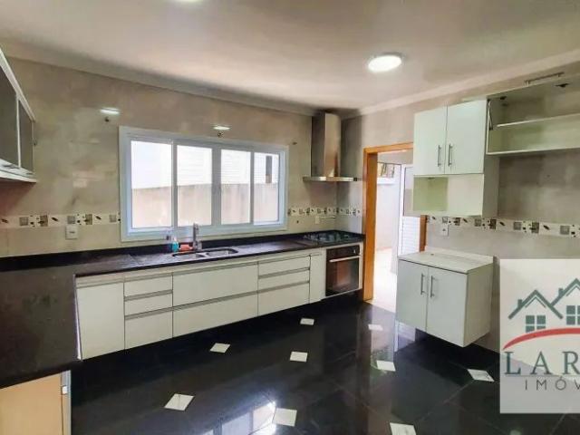 Casa de Condomínio com 5 Quartos para alugar, 373m² Pitas