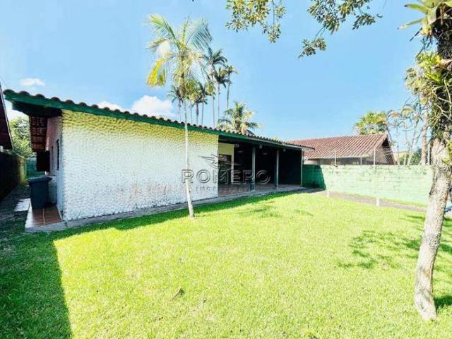 Casa de Condomínio com 5 quartos, Praia do Lázaro, Ubatuba R$ 2.1 mi, Cod: 2951