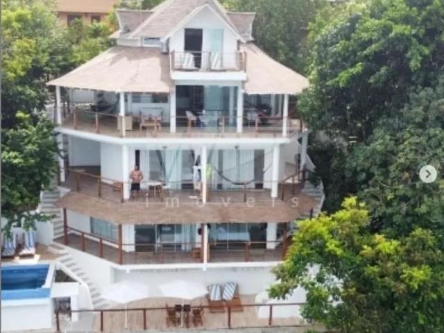 Casa de Condomínio com 6 Quartos e 1 banheiro à Venda, 255 m² por R$ 2.300.000