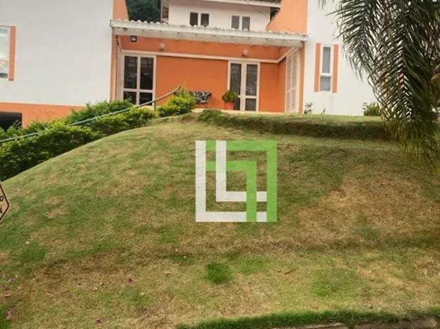 Casa de Condomínio com 6 Quartos e 5 banheiros à Venda, 350 m² por R$ 1.100.000
