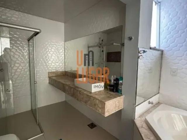 Casa de Condomínio com 6 Quartos para venda ou aluguel, 600m² Coqueiro