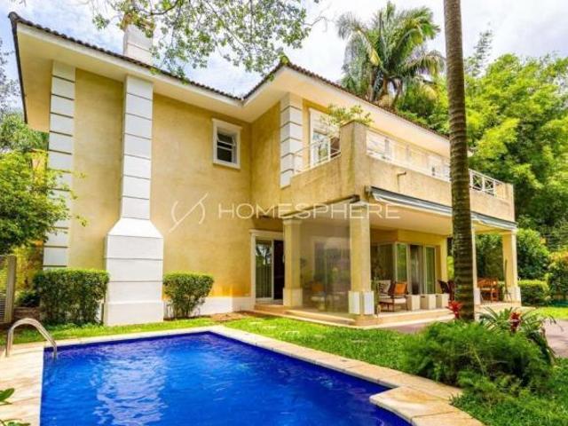 Casa de condomínio com 712 m², 4 quartos sendo 4 suítes à venda no bairro Alto da Boa Vista