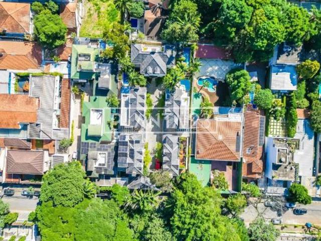 Casa de condomínio com 728 m², 5 quartos sendo 4 suítes à venda no bairro Santo Amaro