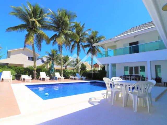 Casa de Condomínio com 7 Quartos e 11 banheiros à Venda, 750 m² por R$ 4.800.000