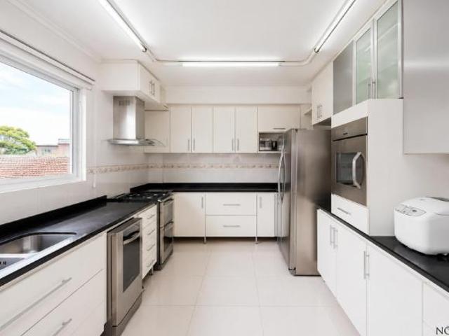 Casa à venda, 4 quartos, 2 suítes, 4 vagas, Santa Felicidade Curitiba/PR