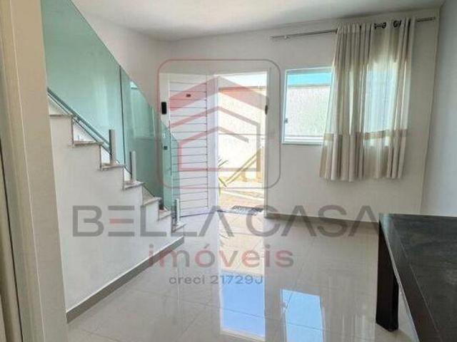 Casa de condomínio á venda 70 m² 2 suítes 2 vagas fixas com lazer condomínio