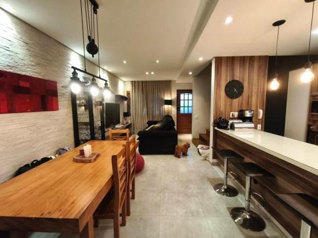 Casa de Condomínio à venda, 2 suítes e 197 m² úteis, Santo Amaro – SP