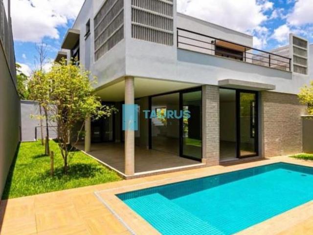 Casa de condomínio à venda, 3 suítes, 4 vagas, piscina, 455m², Moema