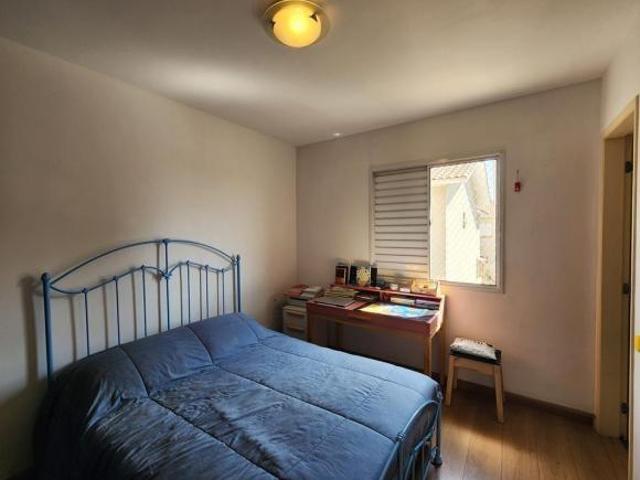 Casa de Condomínio a venda com 03 quartos e 02 vagas FL53