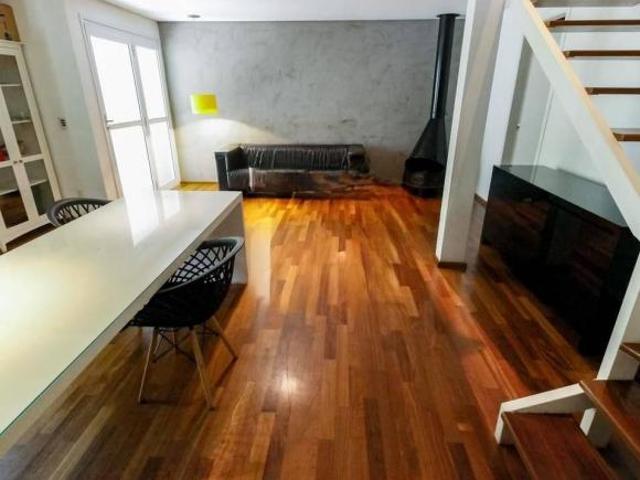 Casa de condomínio à venda com 106m², 3 quartos e 2 vagas.