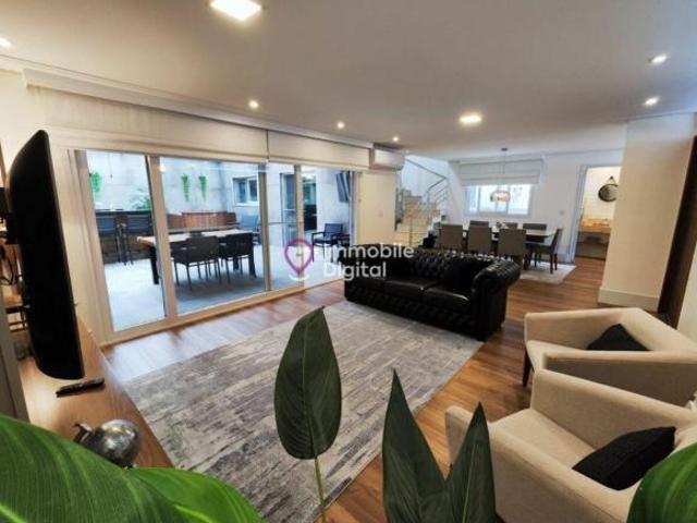 Casa de Condomínio à Venda com 215m² 4 Dorms, 2 Suítes e 3 vagas Interlagos