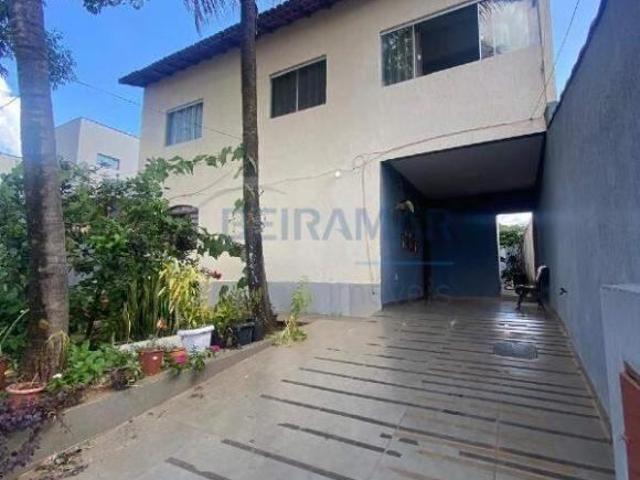 Casa de Condomínio à Venda com 350 m² no Grande Colorado, Brasília