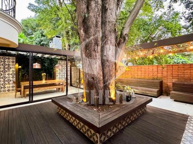 Casa de condomínio à venda com 5 quartos, sendo 5 suítes, Alto da Boa Vista