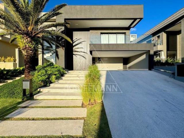 Casa de Condomínio à Venda e Locação Alphaville 5 suítes 4 vagas 530,00m² A.C