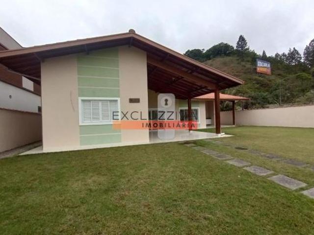 Casa de Condominio a venda em Ubatuba 3 dormitorios, suite, cozinha e mais!