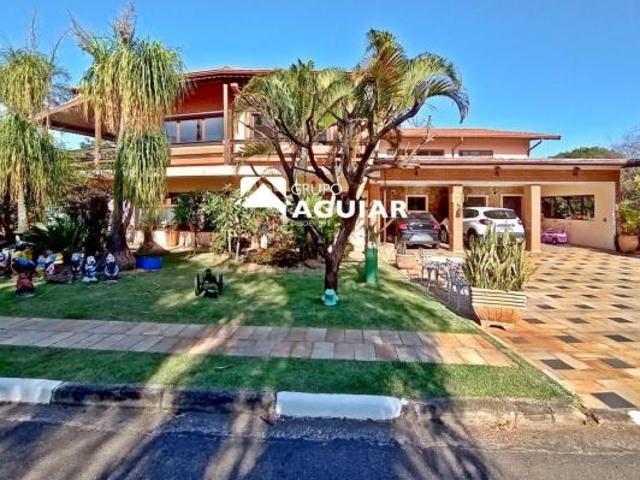 Casa de condomínio à venda em Valinhos
