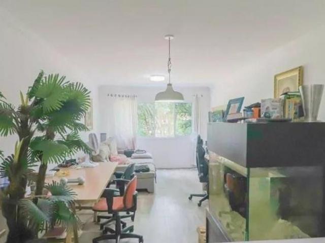 Casa de condomínio à venda em Vila Antonio