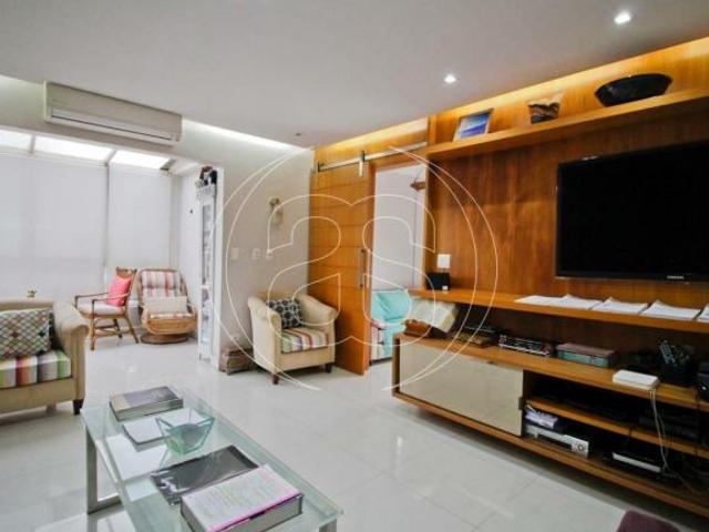 Casa de condomínio à venda em Brooklin Novo, com 278m², 4 suítes e 4 dormitórios!