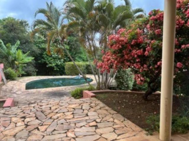 Casa de Condomínio à Venda em Campinas SP 4 Quartos, 2 Suítes, 3 Salas Loteamento Caminhos de São
