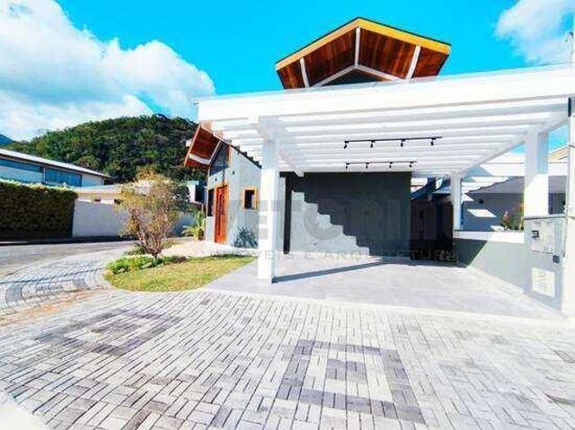 Casa de condomínio à venda em Caraguatatuba, Costa Nova, com 4 quartos, 360m²