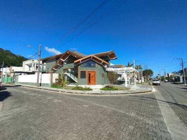 Casa de condomínio à venda em Caraguatatuba, Costa Nova, com 5 quartos, 277m²