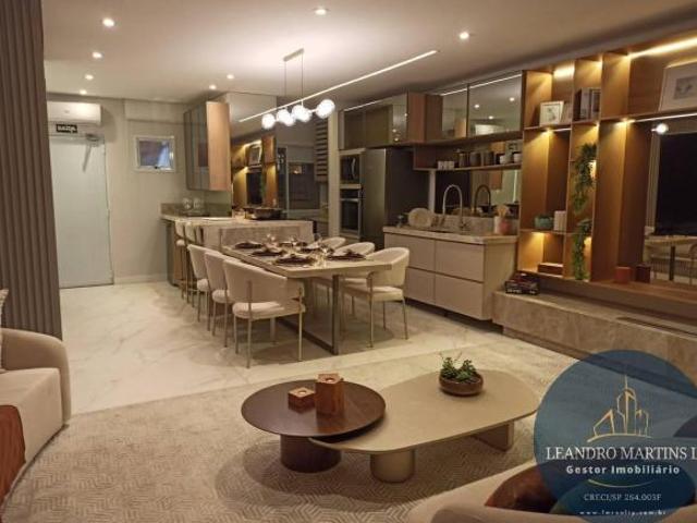 Casa de Condomínio à venda em Interlagos SP