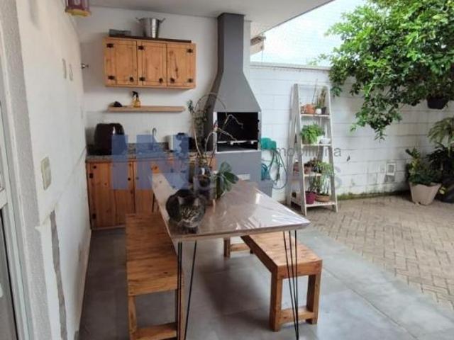 Casa de Condomínio à Venda em Jundiaí SP, Jardim Carolina: 3 Quartos, 1 Suíte, 2 Salas, 3 Banheiros