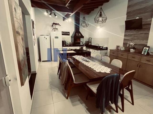 Casa de Condomínio à Venda em Jundiaí SP, 3 Quartos, 2 Suítes, 2 Salas, 3 Banheiros, 2 Vagas Jardi