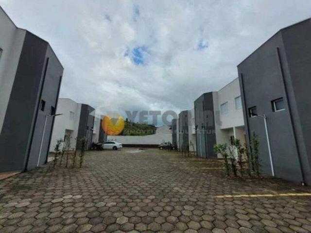 Casa de Condomínio à Venda em Rio do Ouro, Caraguatatuba SP