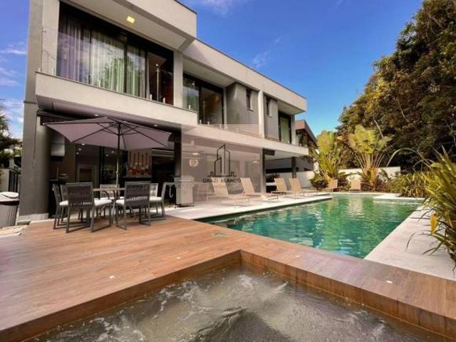 Casa de condomínio à venda em Riviera de São Lourenço, com 5 quartos, 450m²