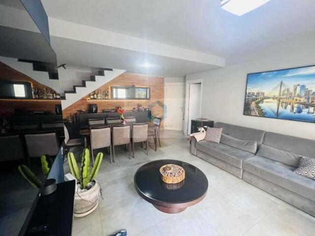 Casa de Condomínio a venda Interlagos, São Paulo