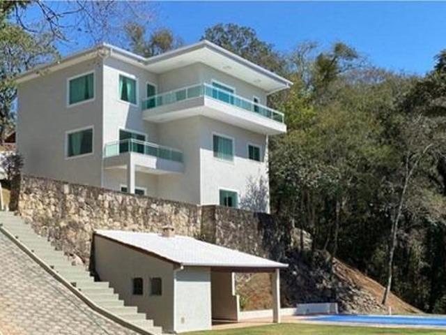 Casa de Condomínio a venda Luxo e Conforto no Alpes de Caieiras!