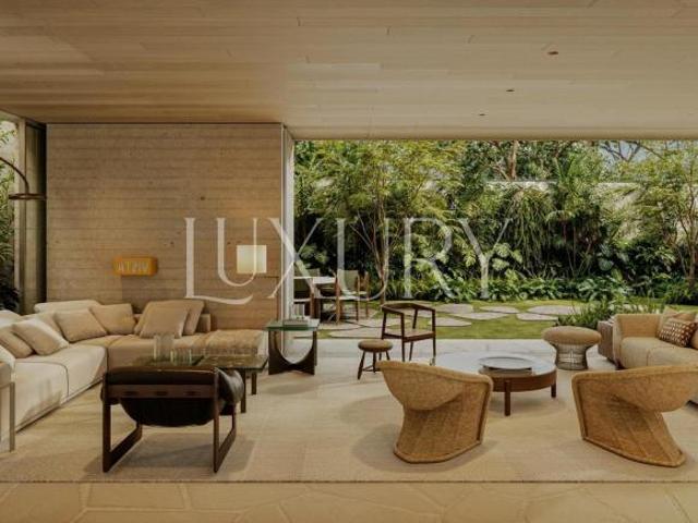 Casa de condomínio à Venda na Vila Nova Conceição, 442.56 m², 4 suítes, 4 vagas