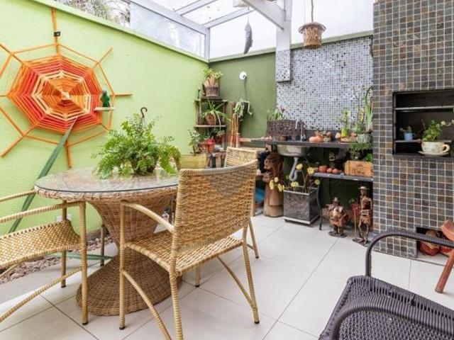 Casa de Condomínio a Venda na Serra da Cantareira 3 dormitórios 240 m²